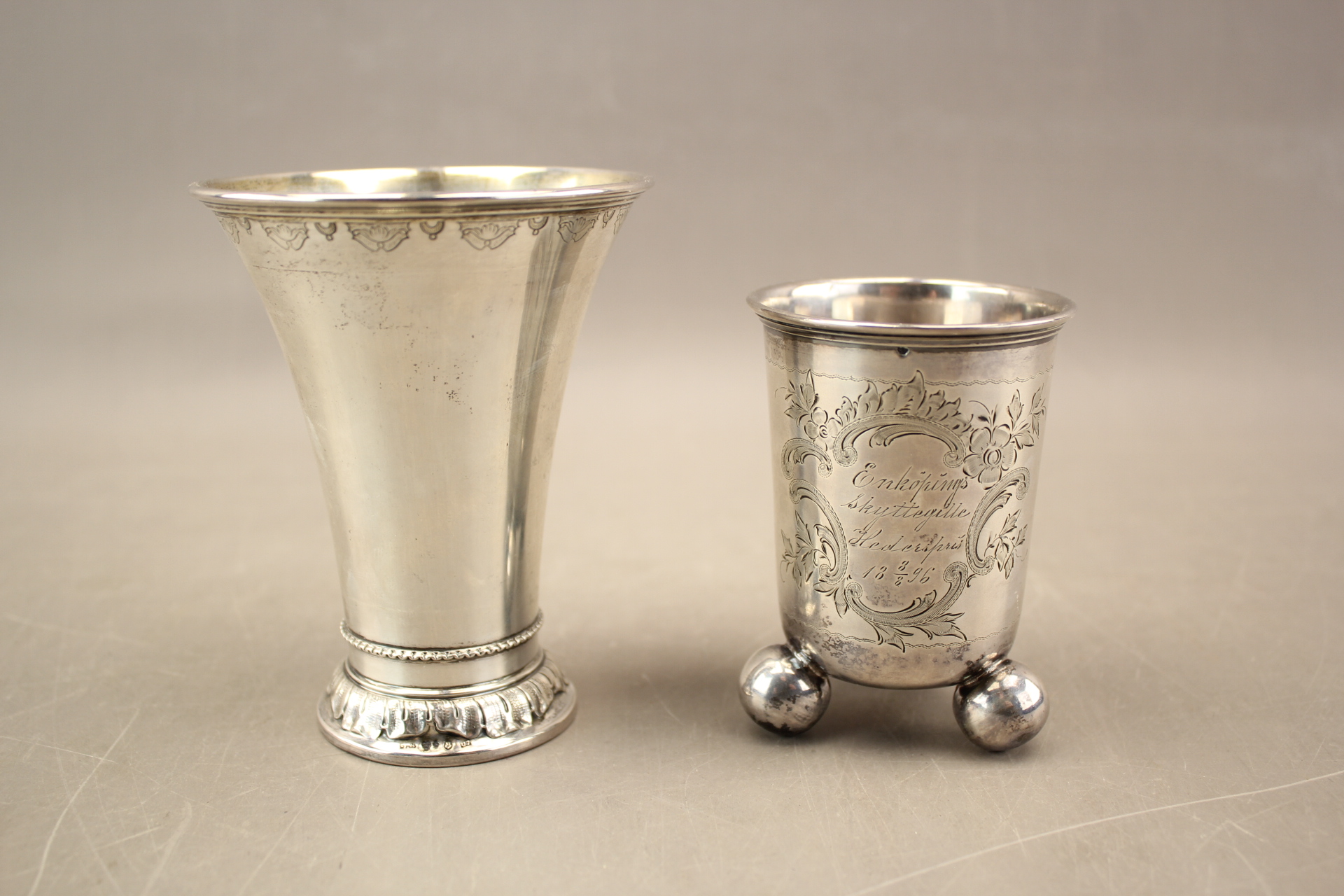 Pokal och vas i silver | Auktion.se